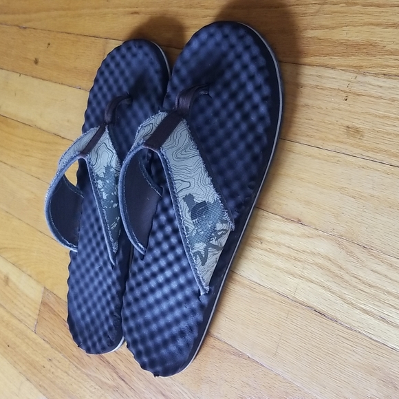 The North Face | Shoes | Mens The North Face Sandals Sz 2 Camo | Poshmark